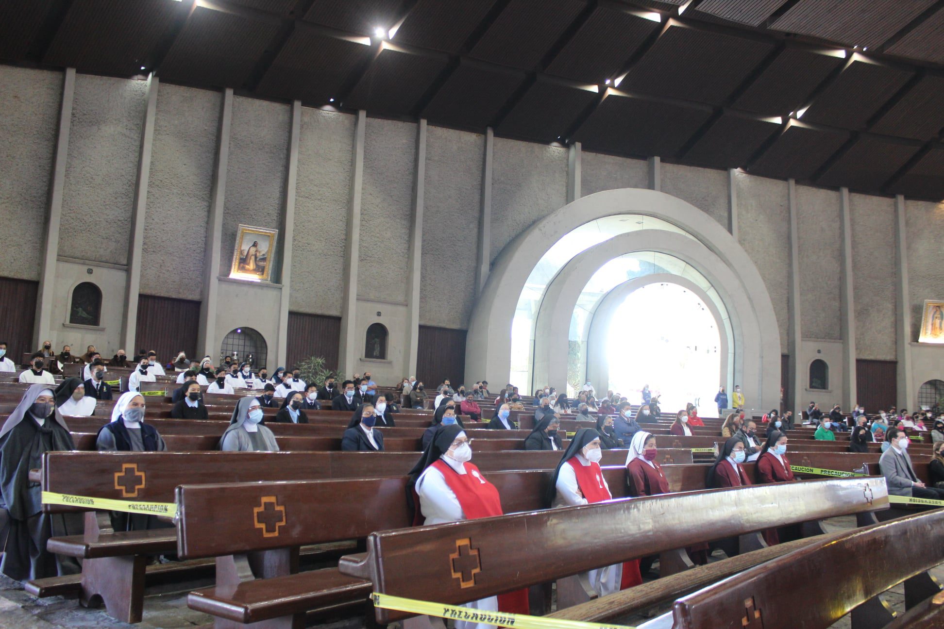 Fotos | Así fue la despedida de Onésimo Cepeda, el fallecido obispo ...