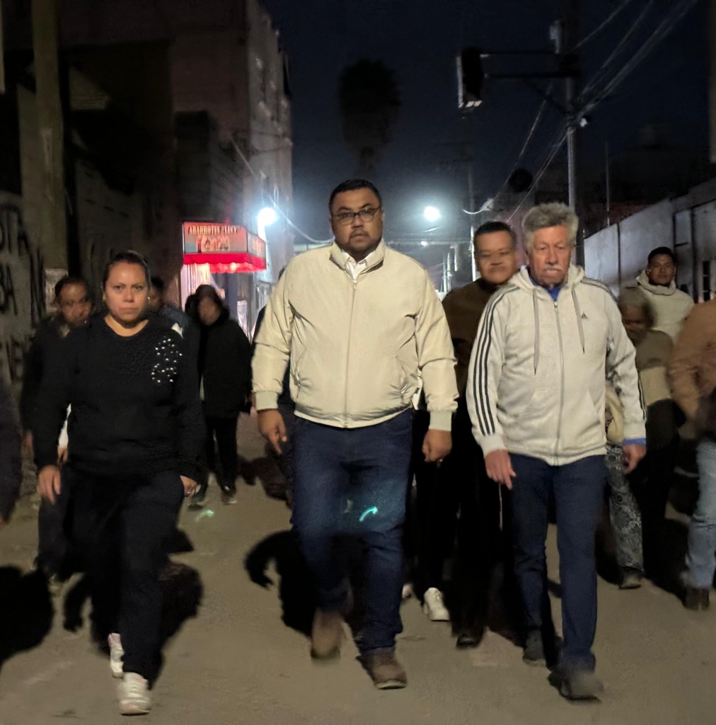 Ernesto Santillán anuncia pavimentación de calles en zona de alta ...