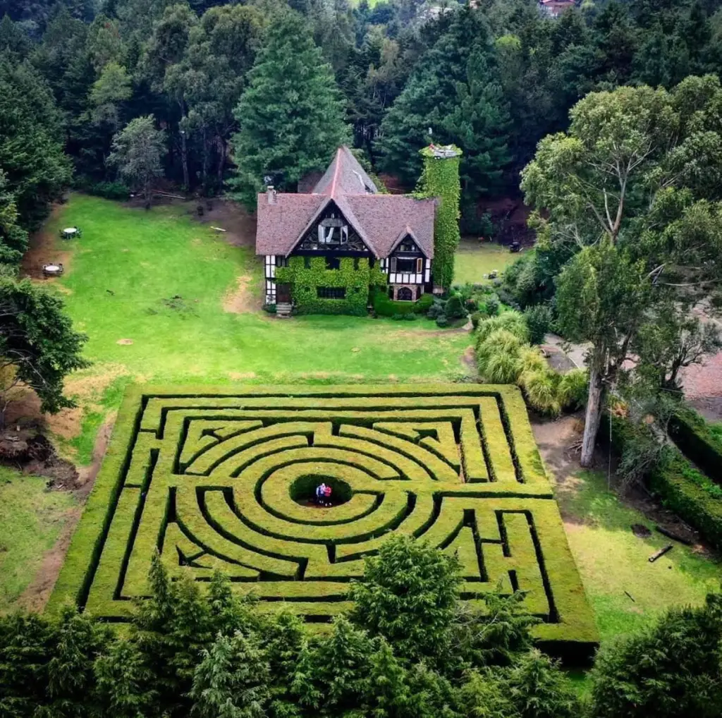 ¿Buscas una aventura diferente? Visita estos laberintos en CDMX