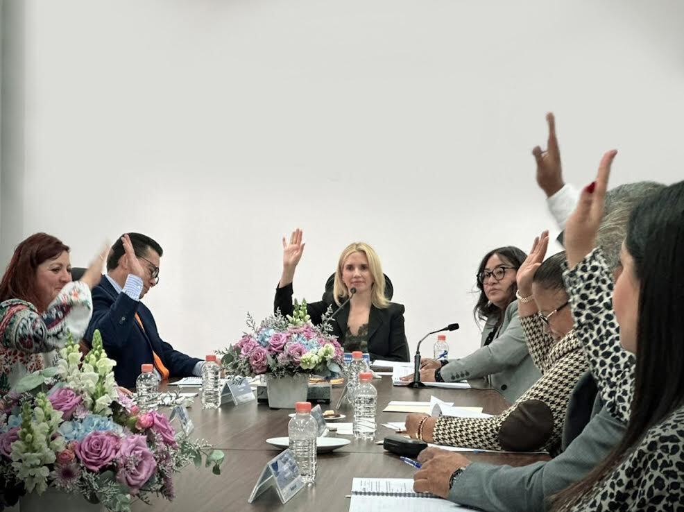 Solicita Romina Contreras licencia temporal como presidenta municipal ... Solicita Romina Contreras licencia temporal como presidenta municipal ...