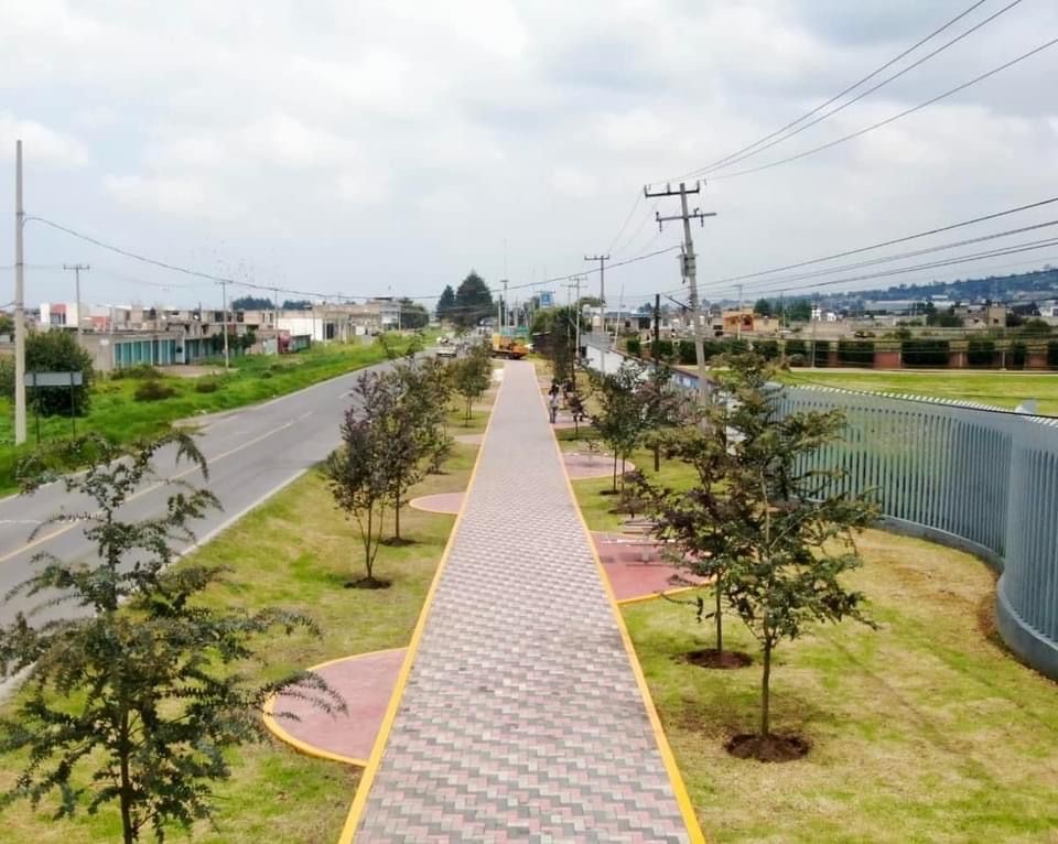 Miguel Ángel Ramírez fortalece infraestructura educativa; entrega obra ...