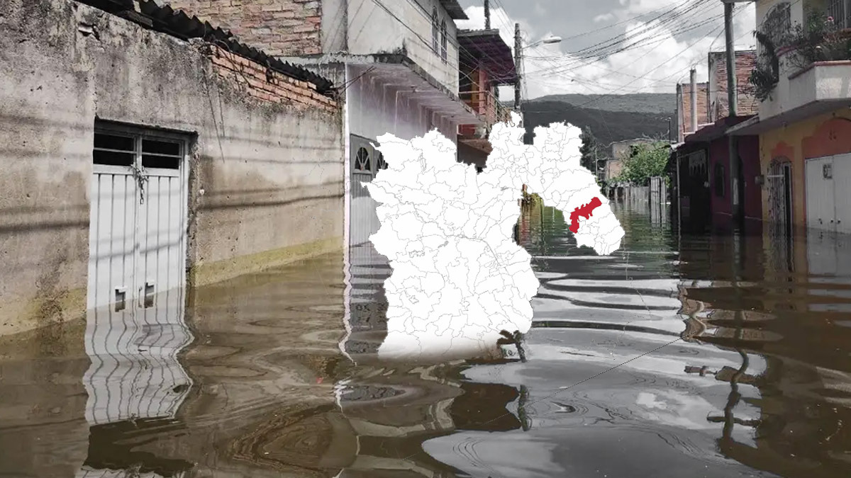 Otra vez Chalco inundado de aguas negras y olores fétidos tras las ...