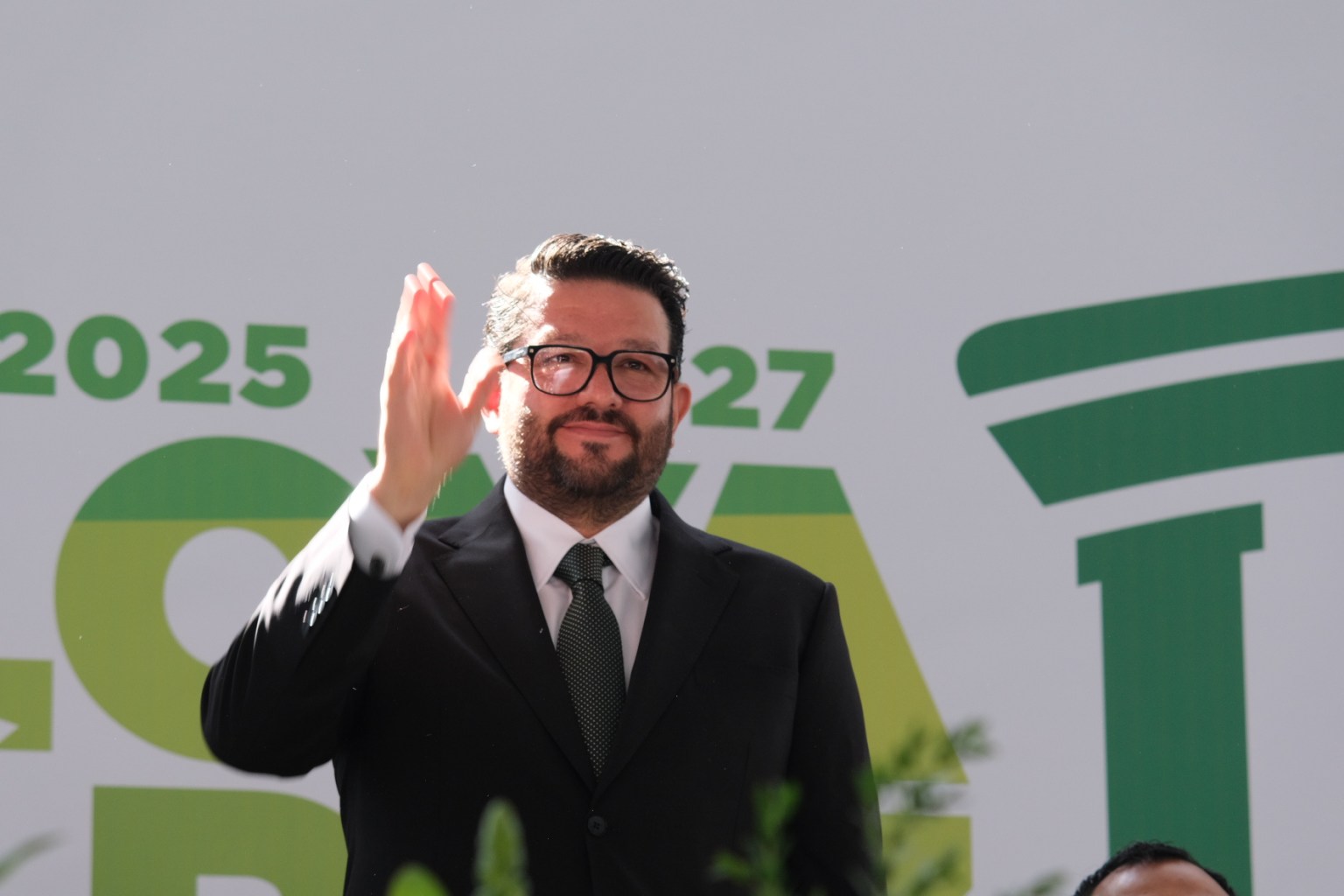 Toma protesta Adolfo Solís Gómez como presidente municipal de Almoloya ...